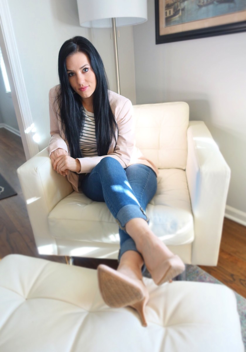 About the Artist – Elizabeth Fritz